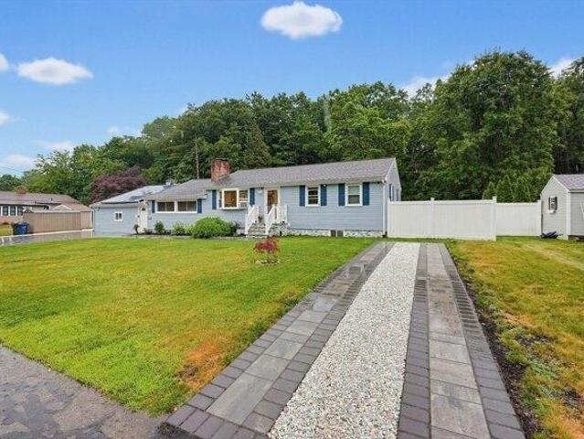 house with 4 bedroom, Marlborough MA DS104235000