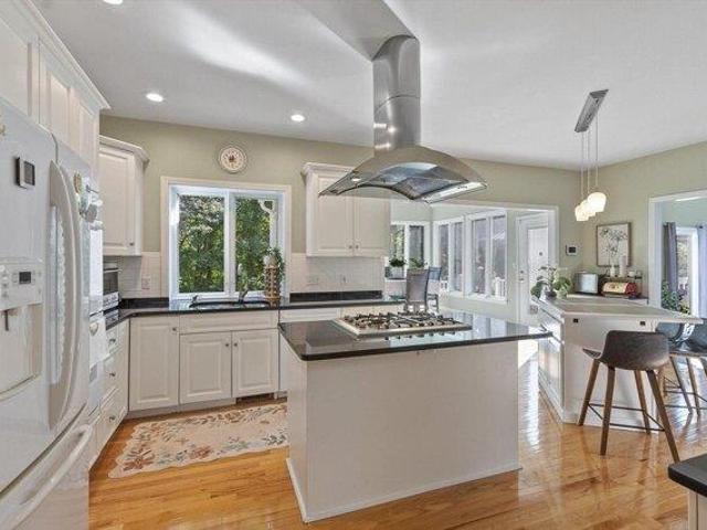 house with 4 bedroom, Marlborough MA DS104445163