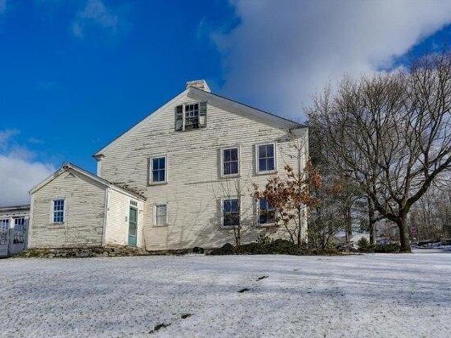 house with 4 bedroom, Marlborough MA ES103099583