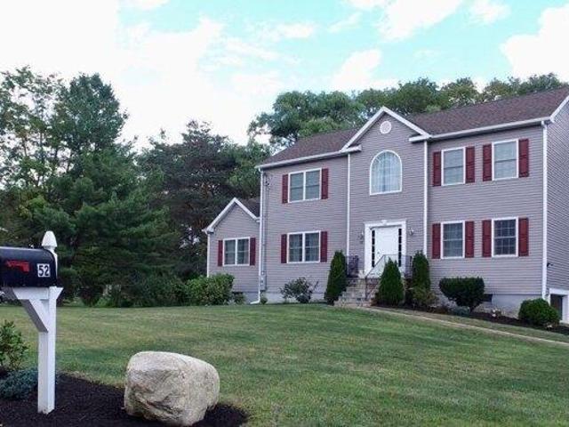 house with 4 bedroom, Marlborough MA ES104443470