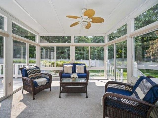house with 4 bedroom, Marlborough MA ES104904805