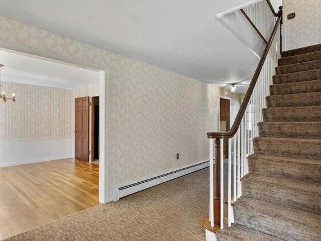 house with 4 bedroom, Marlborough MA ES105059803