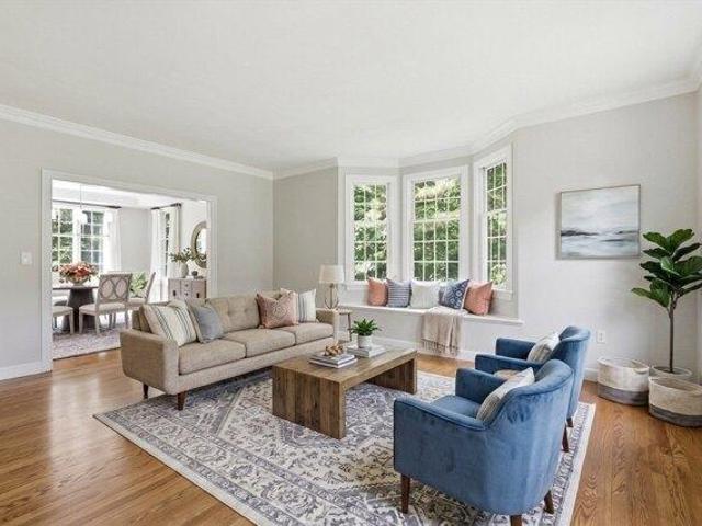 house with 4 bedroom, Marlborough MA ES105127761