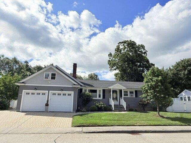 house with 4 bedroom, Marlborough MA ES105205160