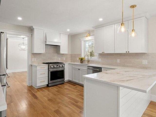 house with 4 bedroom, Marshfield MA DLS101660819