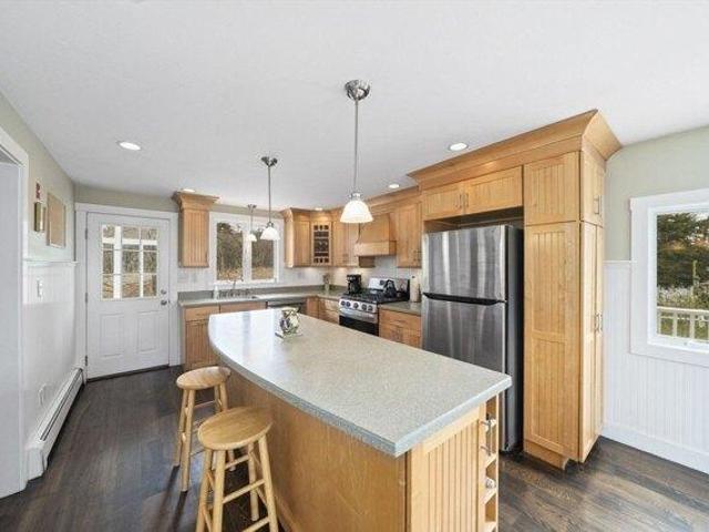 house with 4 bedroom, Marshfield MA DLS102962494
