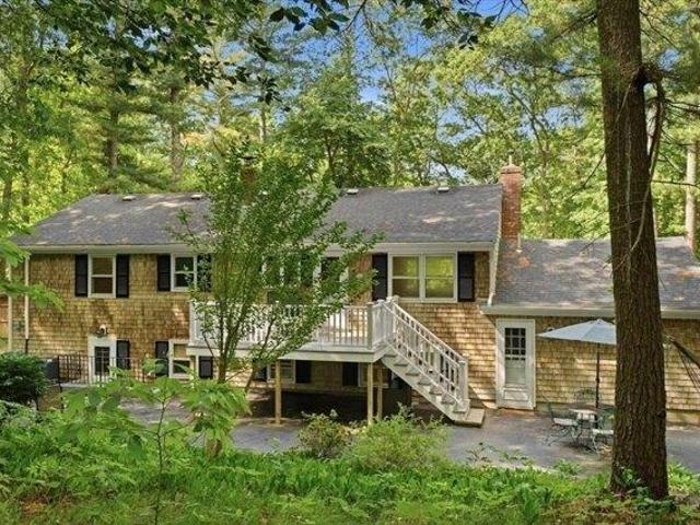 house with 4 bedroom, Marshfield MA ES104234172