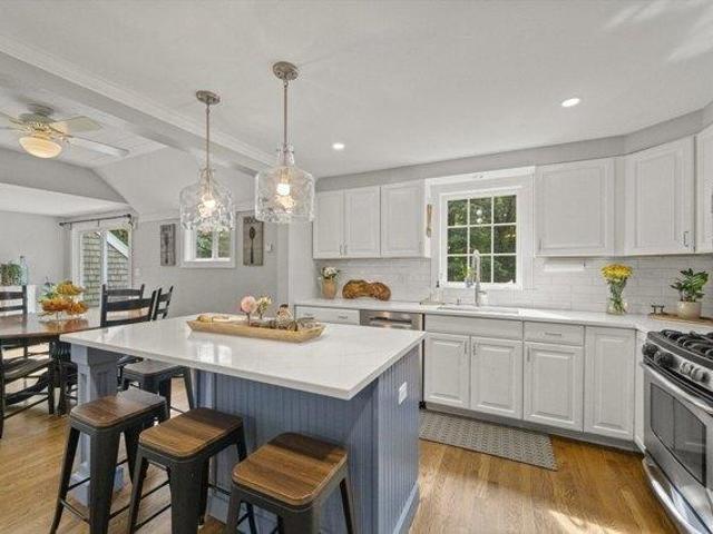 house with 4 bedroom, Marshfield MA ES105232465
