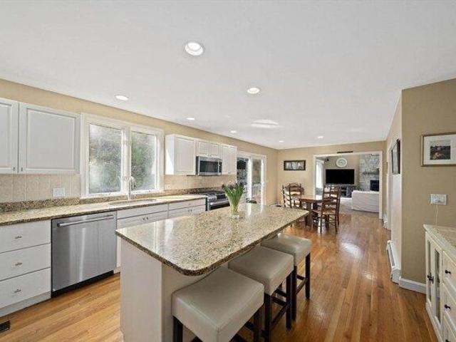house with 4 bedroom, Marshfield MA ES103443524
