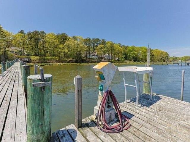 house with 4 bedroom, Marstons Mills MA ES104851616