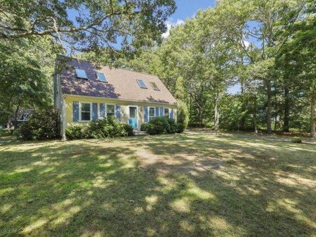 house with 4 bedroom, Mashpee MA DLS102370767