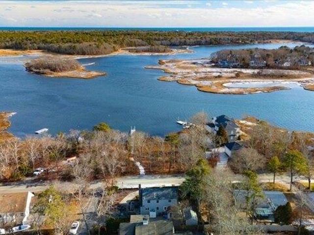 house with 4 bedroom, Mashpee MA DLS103017869