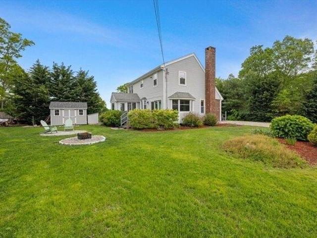 house with 4 bedroom, Mashpee MA ES104045256
