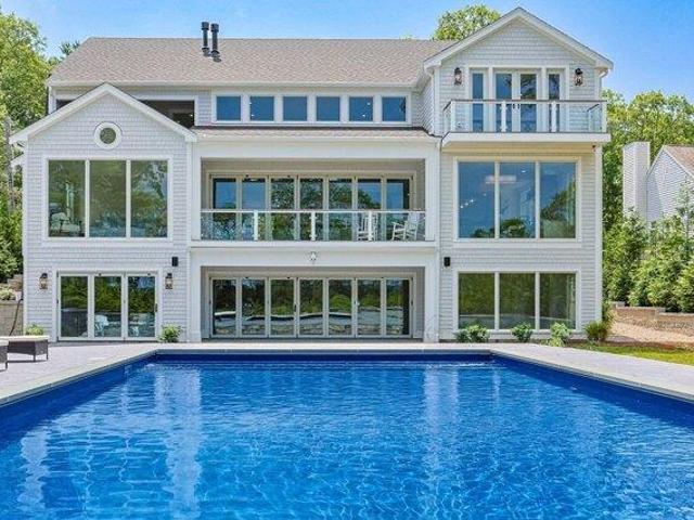 house with 4 bedroom, Mashpee MA ES104079439