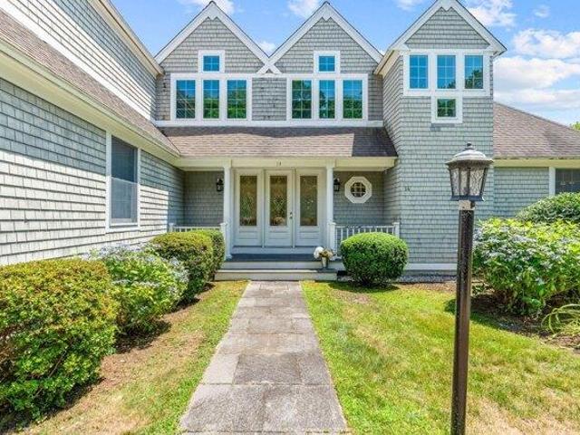 house with 4 bedroom, Mashpee MA ES104116252
