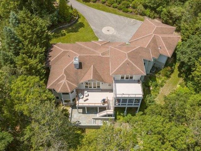 house with 4 bedroom, Mashpee MA ES104481604