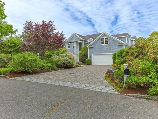 house with 4 bedroom, Mashpee MA ES104849863