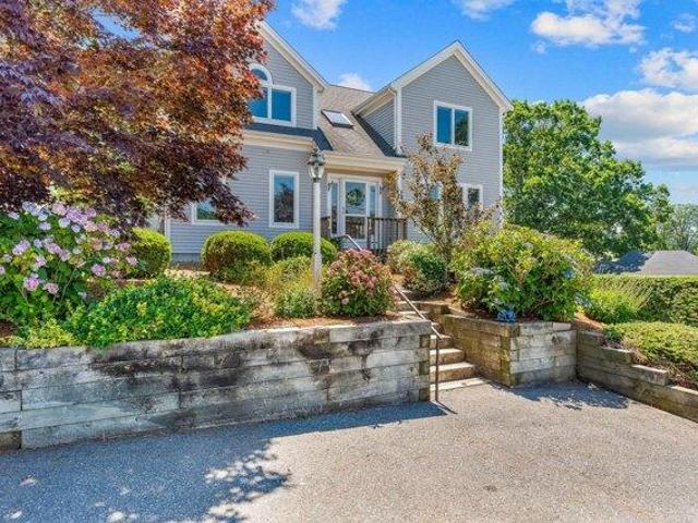 house with 4 bedroom, Mashpee MA ES105106356