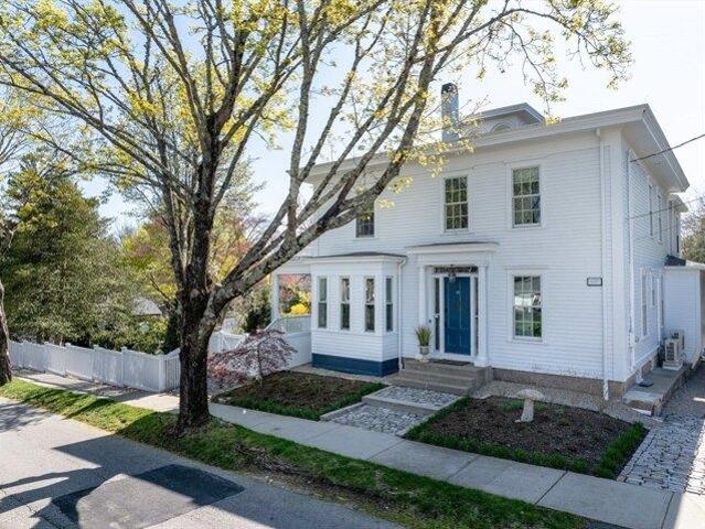 house with 4 bedroom, Mattapoisett MA DS102372703