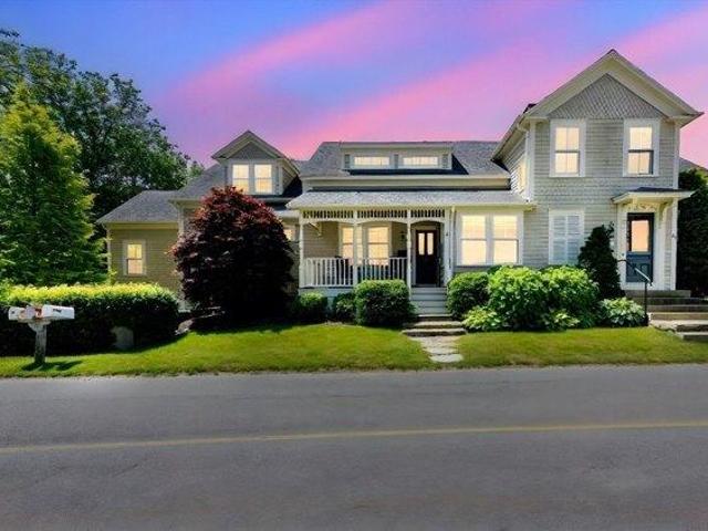 house with 4 bedroom, Mattapoisett MA ES103190205