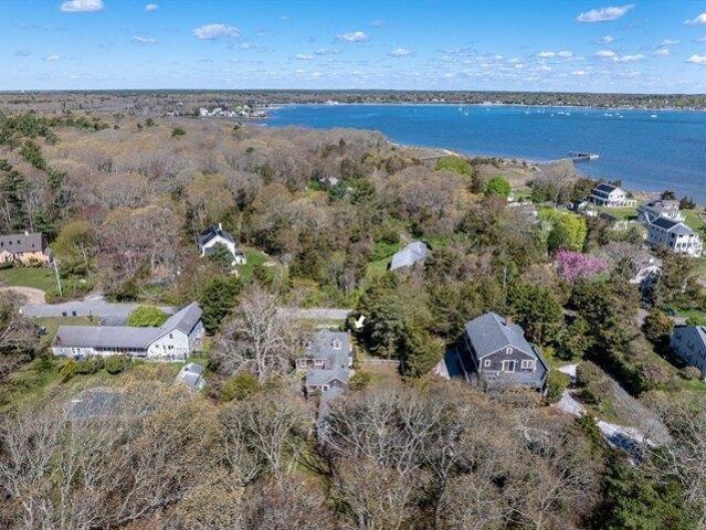 house with 4 bedroom, Mattapoisett MA ES104809116