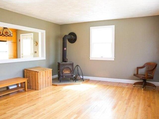 house with 4 bedroom, Mattapoisett MA ES104833971
