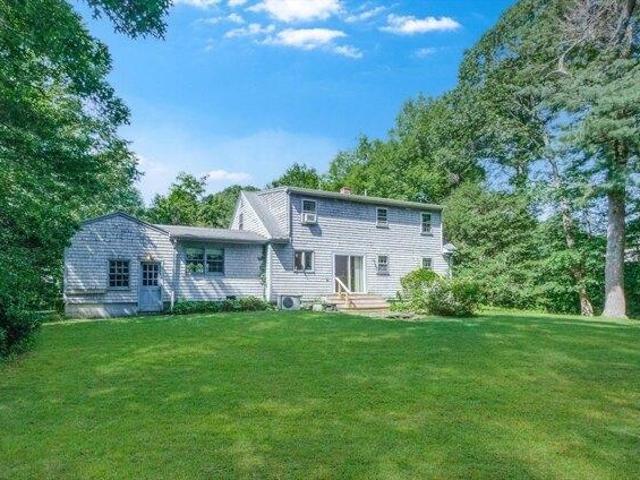 house with 4 bedroom, Mattapoisett MA ES105143215