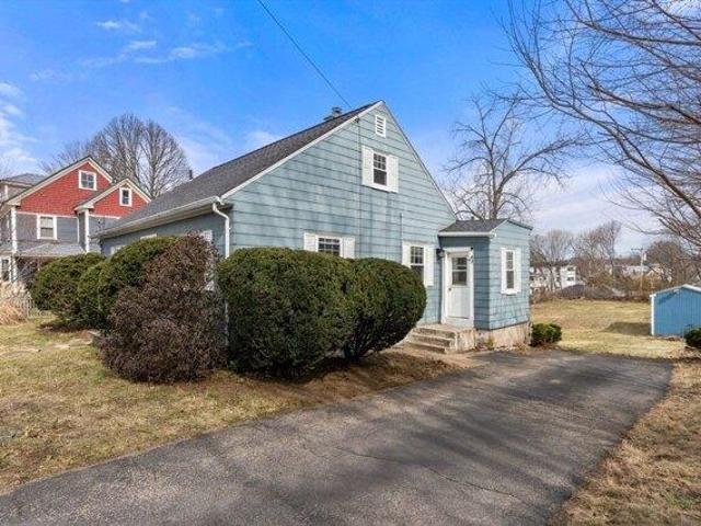 house with 4 bedroom, Maynard MA DS102778156
