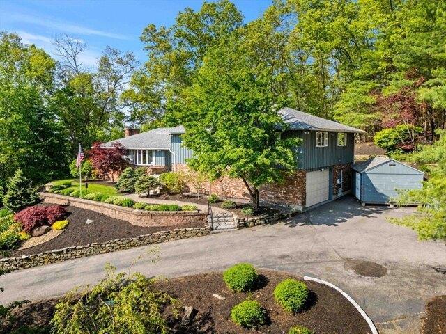 house with 4 bedroom, Maynard MA DS103036698