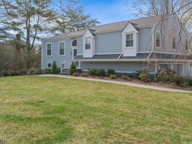 house with 4 bedroom, Mendham NJ DLS101781734
