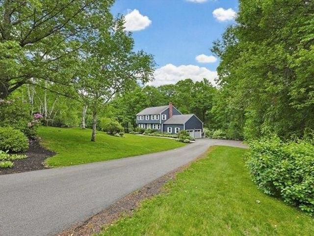 house with 4 bedroom, Mendon MA ES103495936