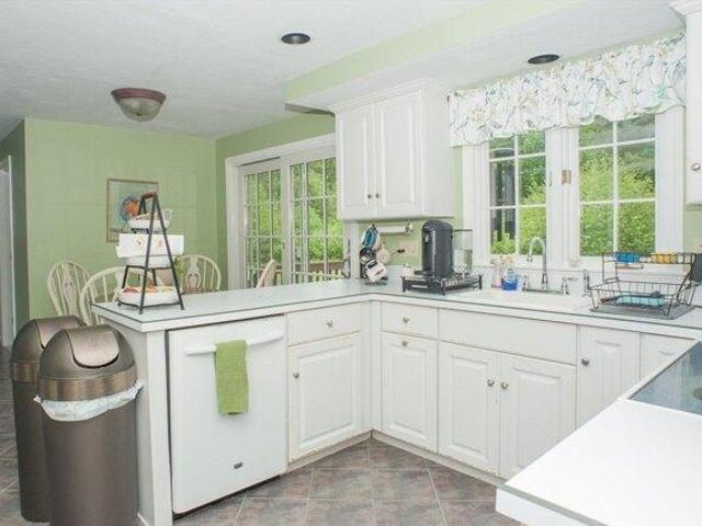 house with 4 bedroom, Mendon MA ES104835686
