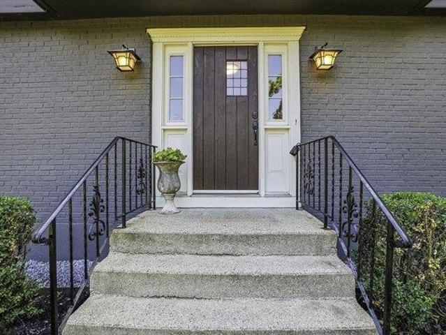 house with 4 bedroom, Medway MA DS104043916