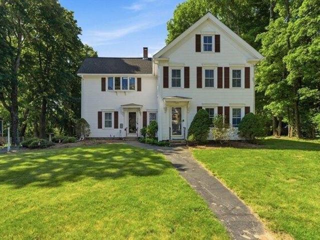 house with 4 bedroom, Medway MA DS104076161