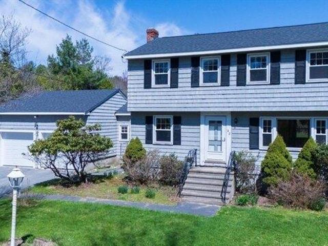 house with 4 bedroom, Medway MA ES103493767