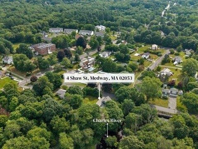 house with 4 bedroom, Medway MA ES104761316