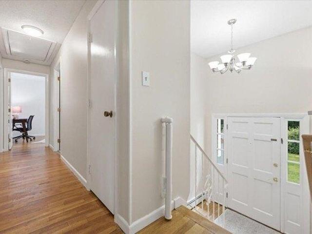 house with 4 bedroom, Medway MA ES104904998
