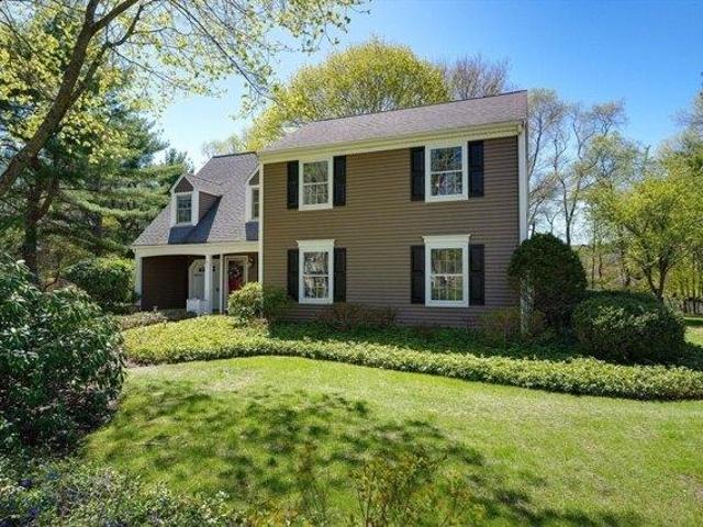 house with 4 bedroom, Medfield MA DS102478734