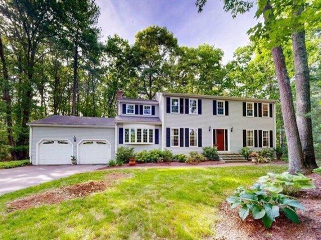 house with 4 bedroom, Medfield MA DS102860274
