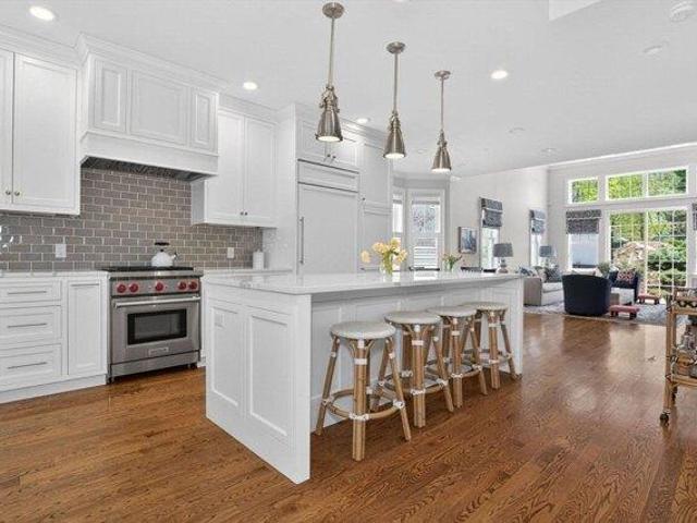 house with 4 bedroom, Medfield MA DS103185269
