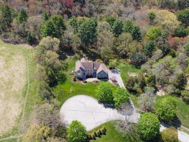 house with 4 bedroom, Medfield MA DS103434146