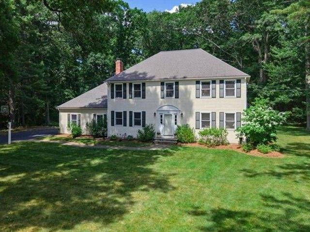 house with 4 bedroom, Medfield MA DS103436801