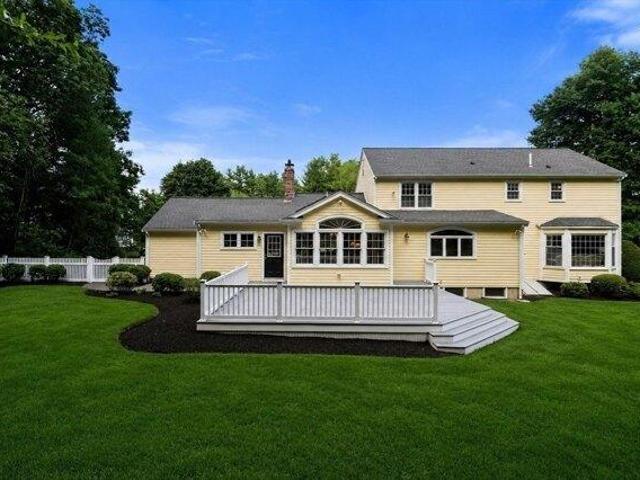 house with 4 bedroom, Medfield MA DS103930221