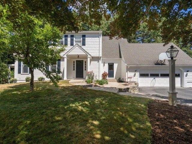 house with 4 bedroom, Medfield MA DS104266656