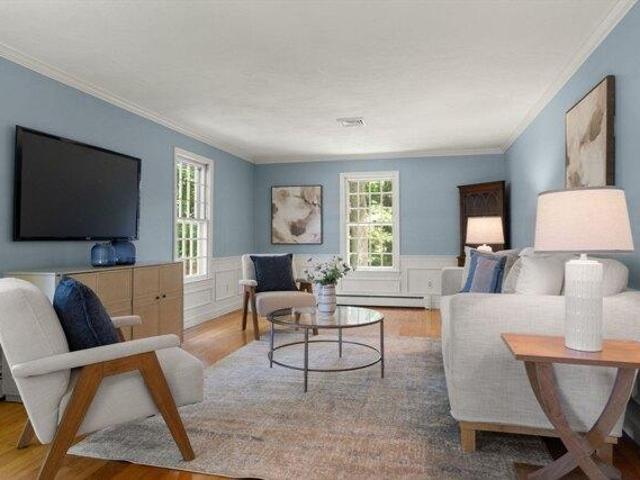 house with 4 bedroom, Medfield MA ES104787750