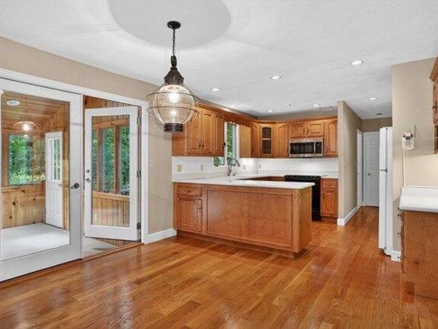 house with 4 bedroom, Medfield MA ES104789189