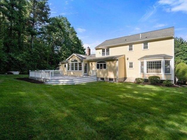 house with 4 bedroom, Medfield MA ES104830910