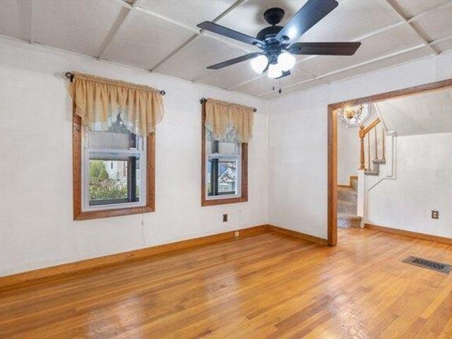 house with 4 bedroom, Medford MA DLS103019414