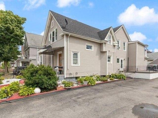 house with 4 bedroom, Medford MA DS104296325