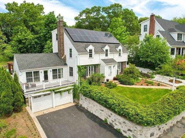 house with 4 bedroom, Medford MA DS103442083